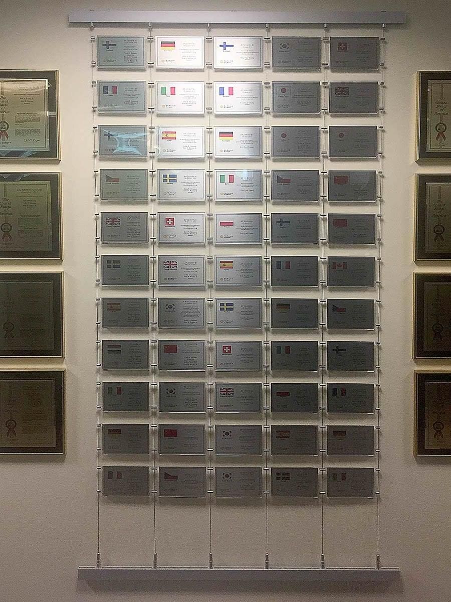 Track/Rail Suspended Displays | Project Photo Gallery | Nova Display