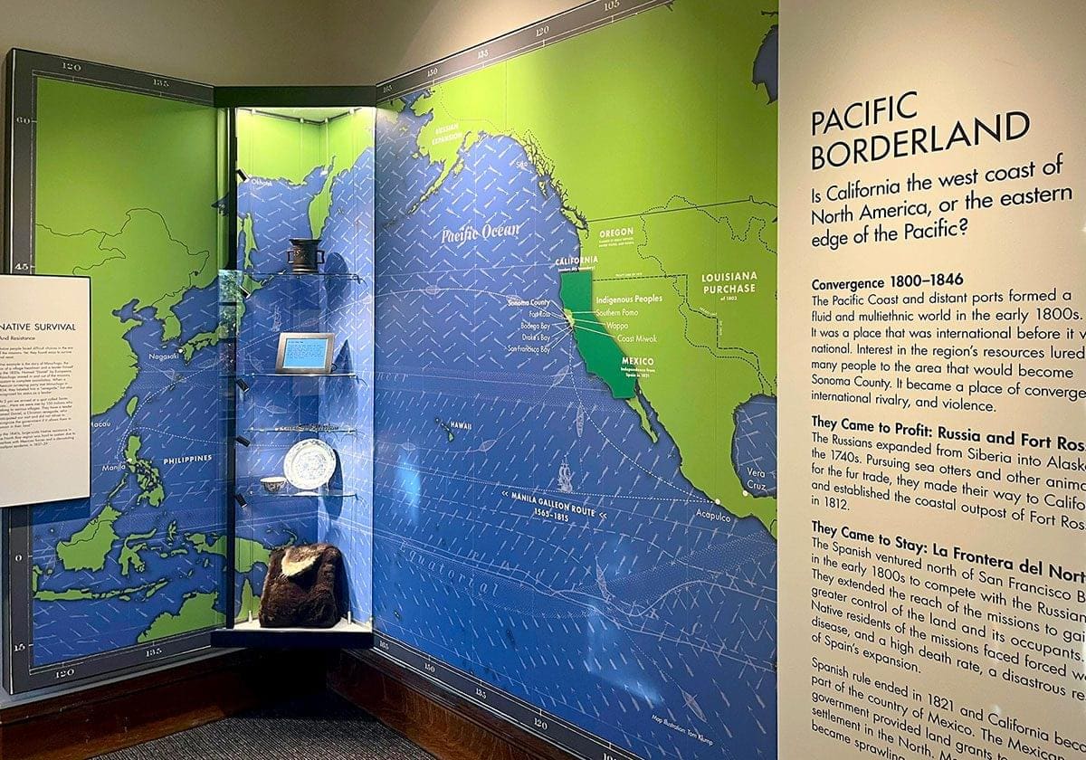 Cable/Rod Suspended Acrylic Showcase Displays | Nova Display