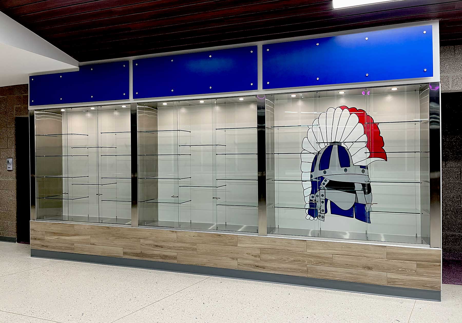 Cable/Rod Suspended Acrylic and Glass Shelves | Nova Display