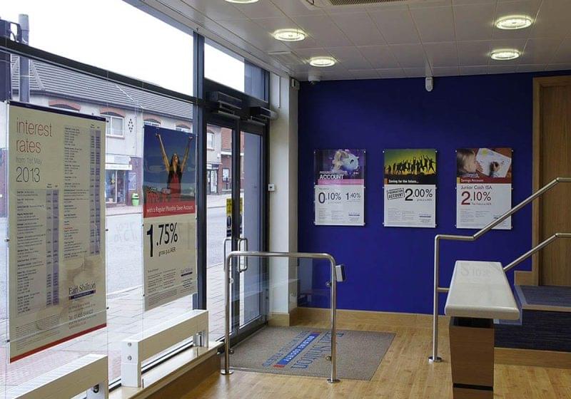 Hanging Graphic Banners with Cable/Rod Systems | Nova Display