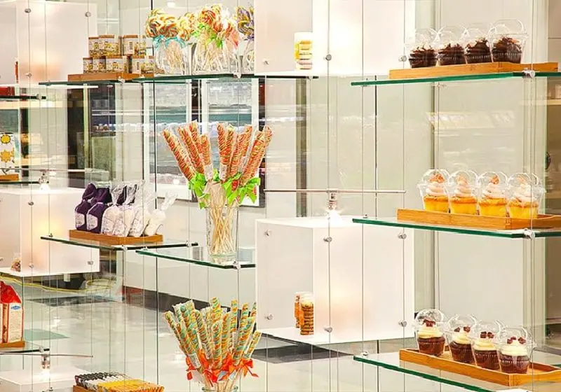 Hanging Acrylic Showcase Displays with Cable/Rod Systems